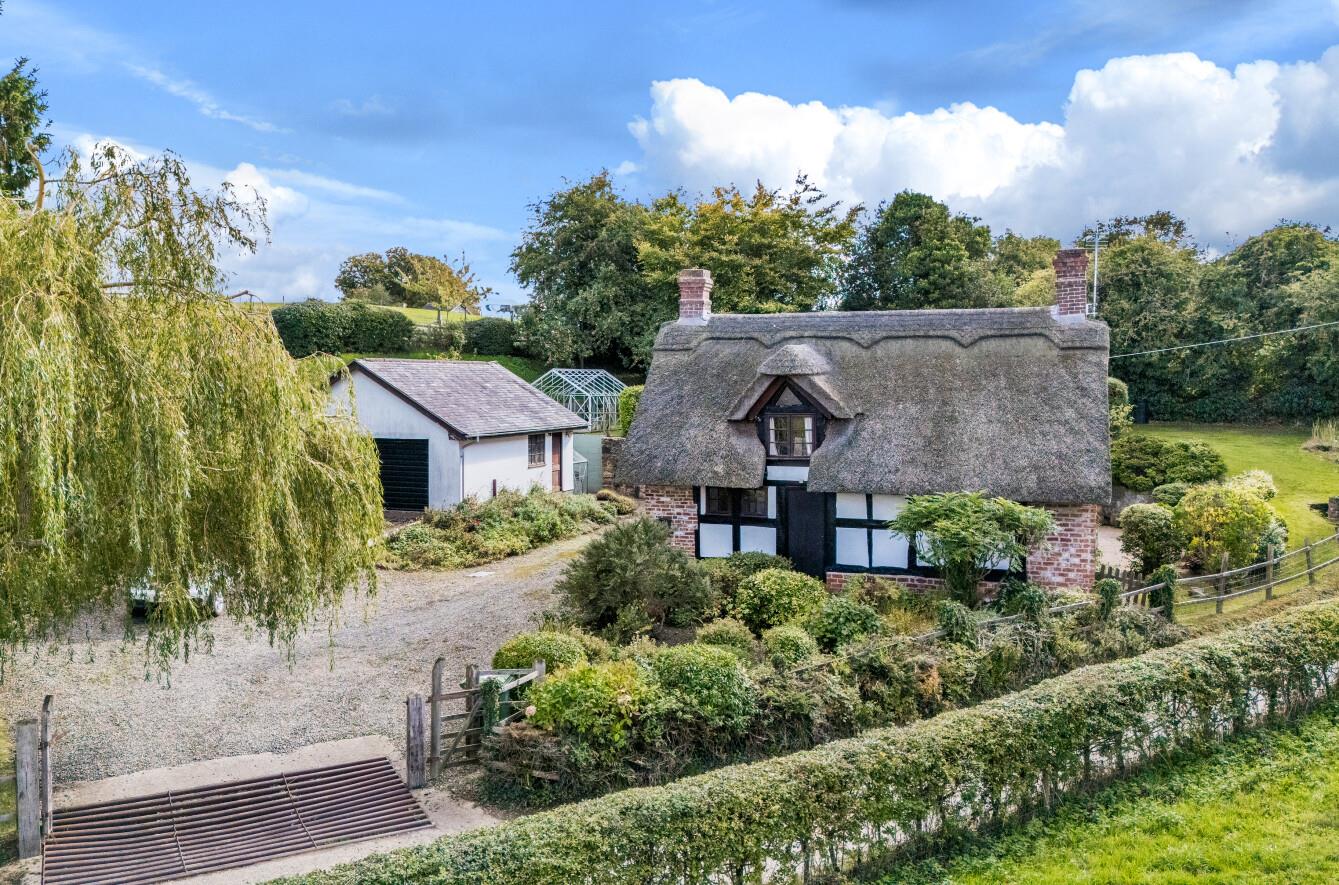 Dick Whittington's Cottage, Ellesmere, SY12 9HQ | Estate Agents ...